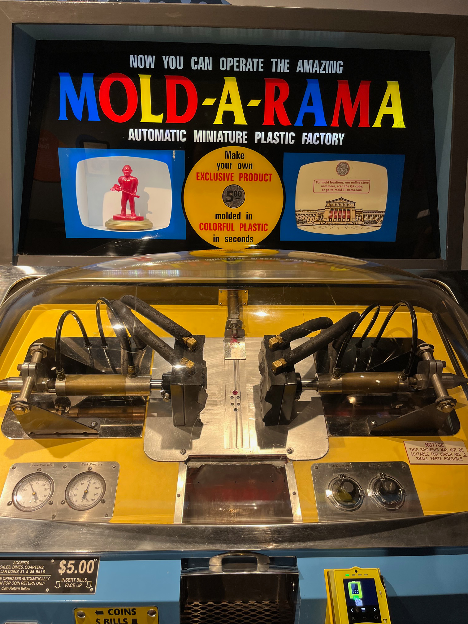 Meet the Mold-A-Rama machine, 3D printing’s older, kitschy cousin ...